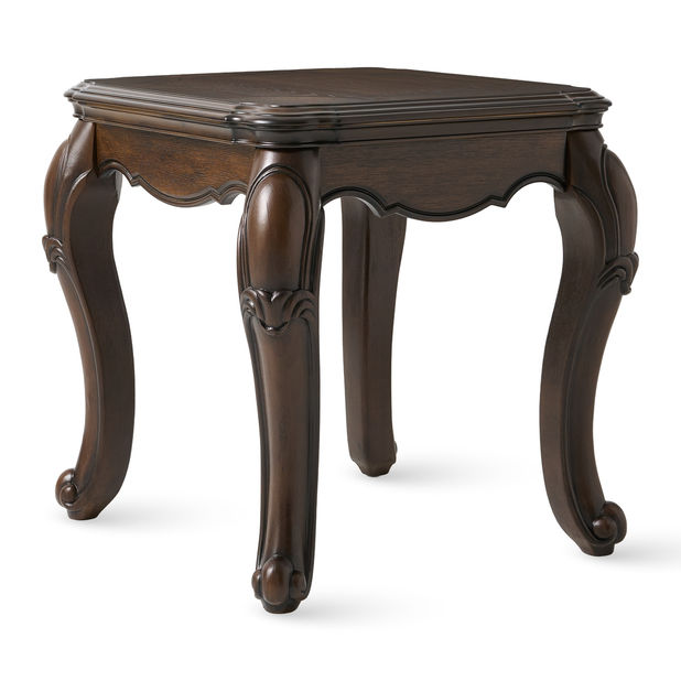 Maylee End Table | Unclaimed Freight Furniture